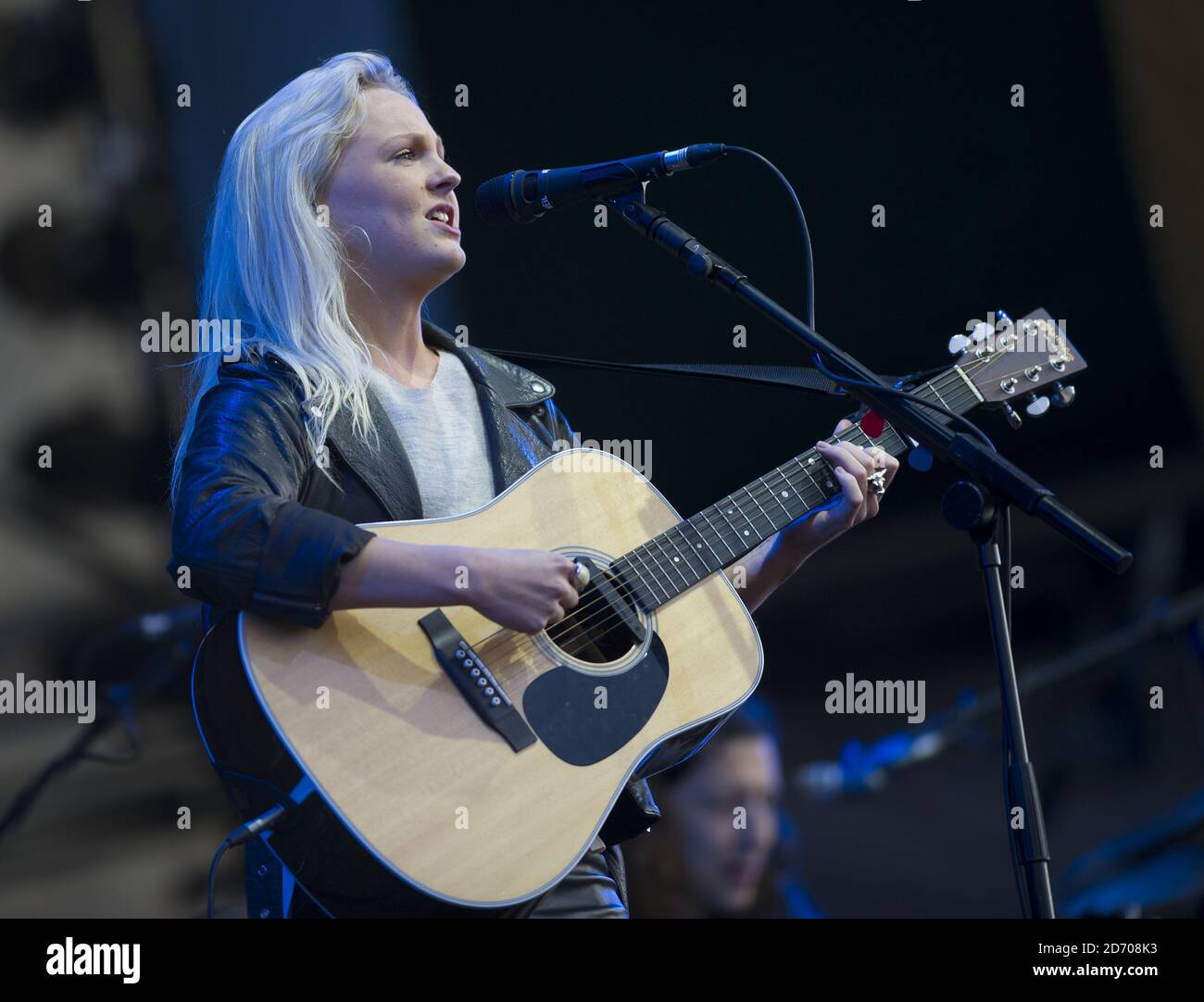 Laura marling gig hi-res stock photography and images - Alamy