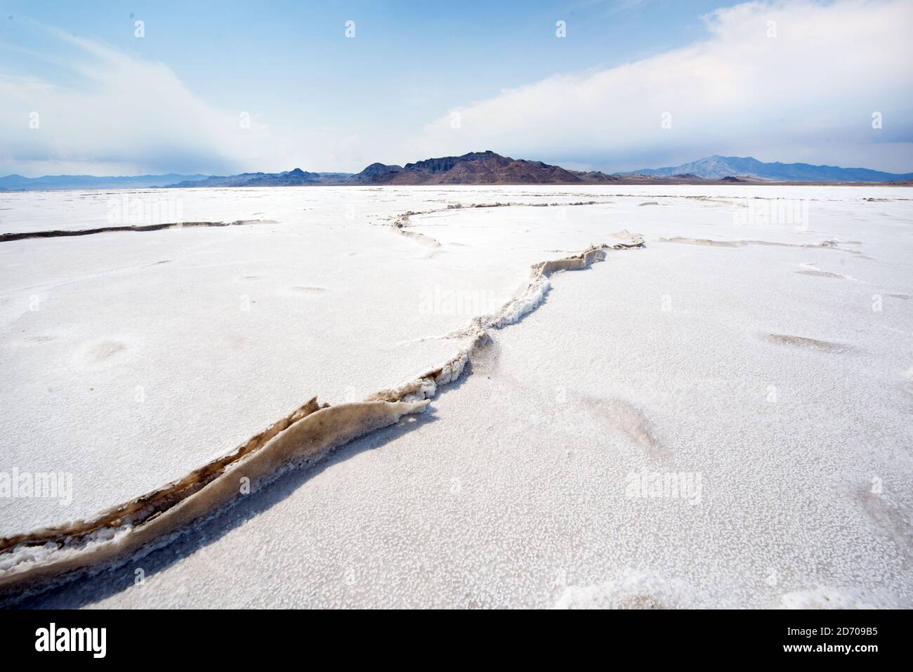 General view of the Bonneville Salt Flats, Utah, USA Stock Photo - Alamy