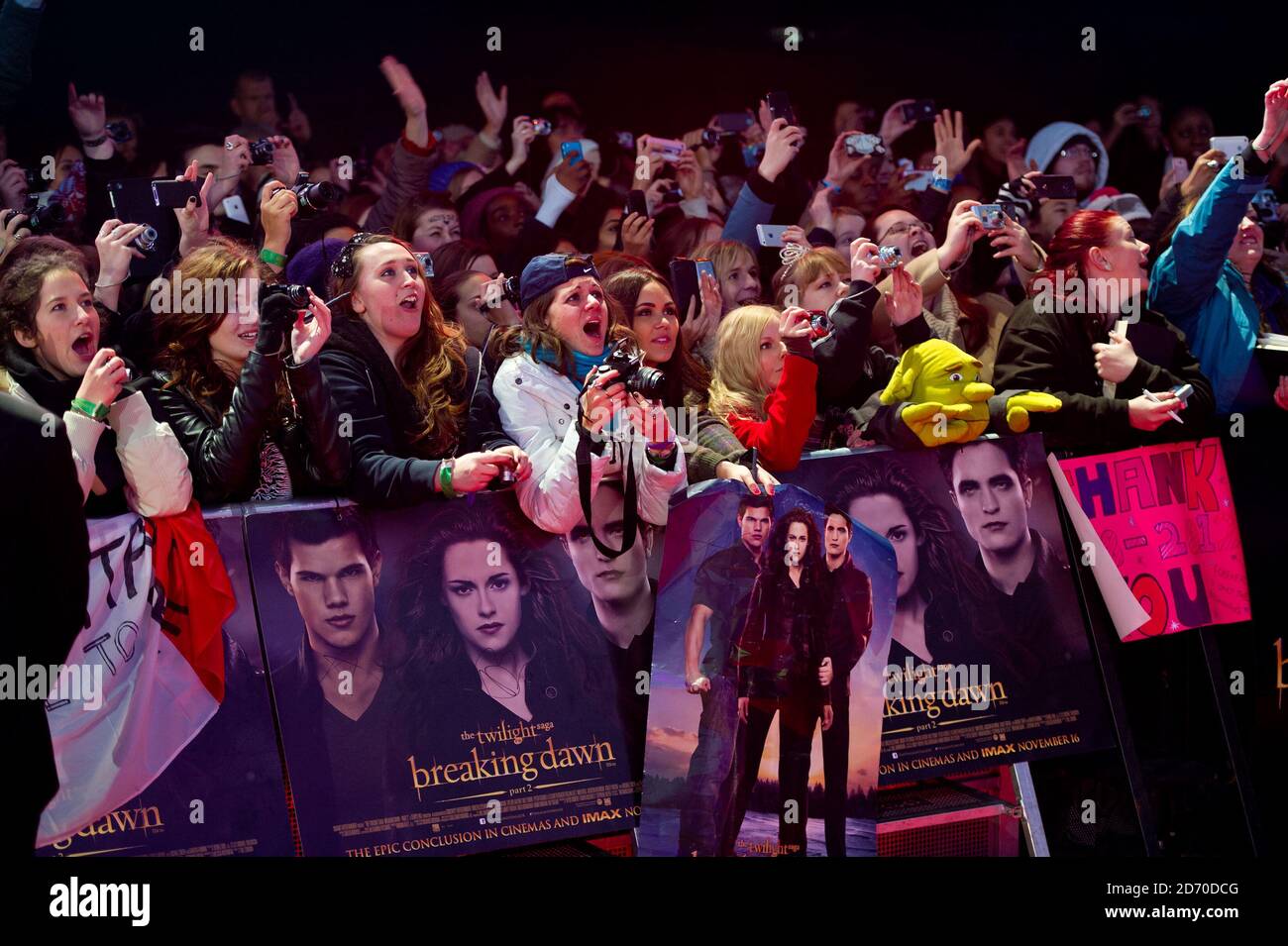 The crowd at the Twilight Saga - Breaking Dawn Part II premiere, in ...