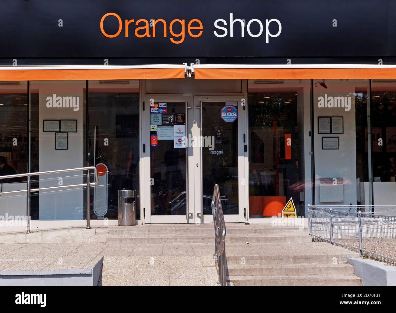 Orange mobile shop logo hi-res stock photography and images - Alamy