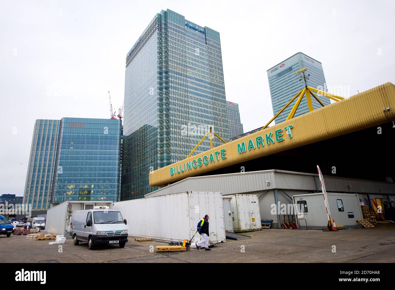 Billingsgate fish market sign hi-res stock photography and images - Alamy