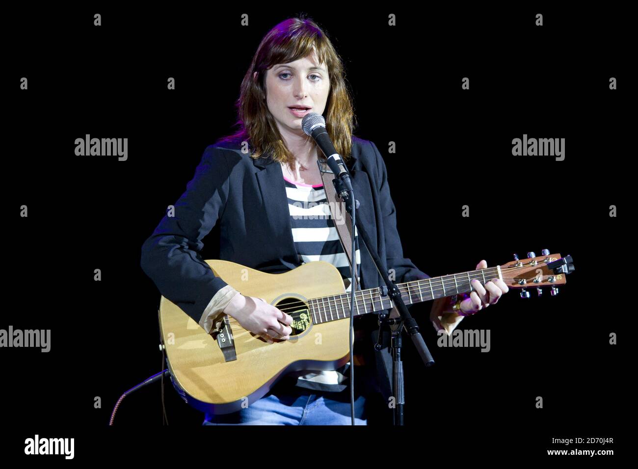 Isy suttie hi-res stock photography and images - Alamy