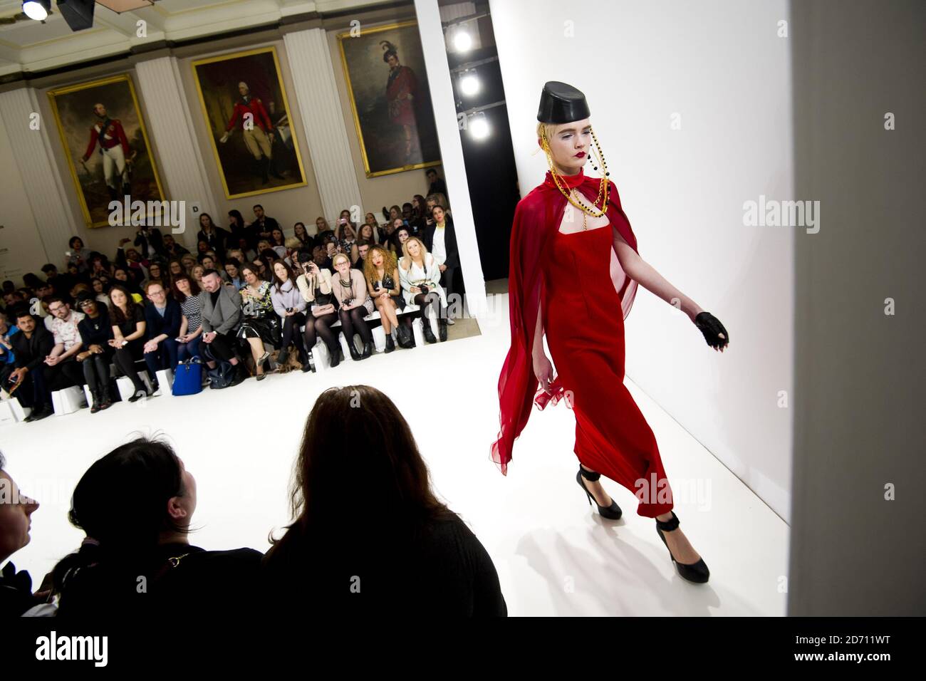Red dress fashion show runway catwalk model modelling models hi-res ...