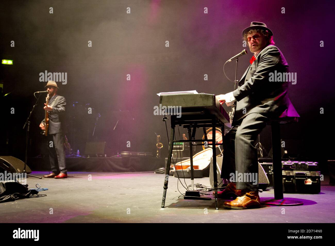 Chas hodges and dave peacock hi-res stock photography and images - Alamy