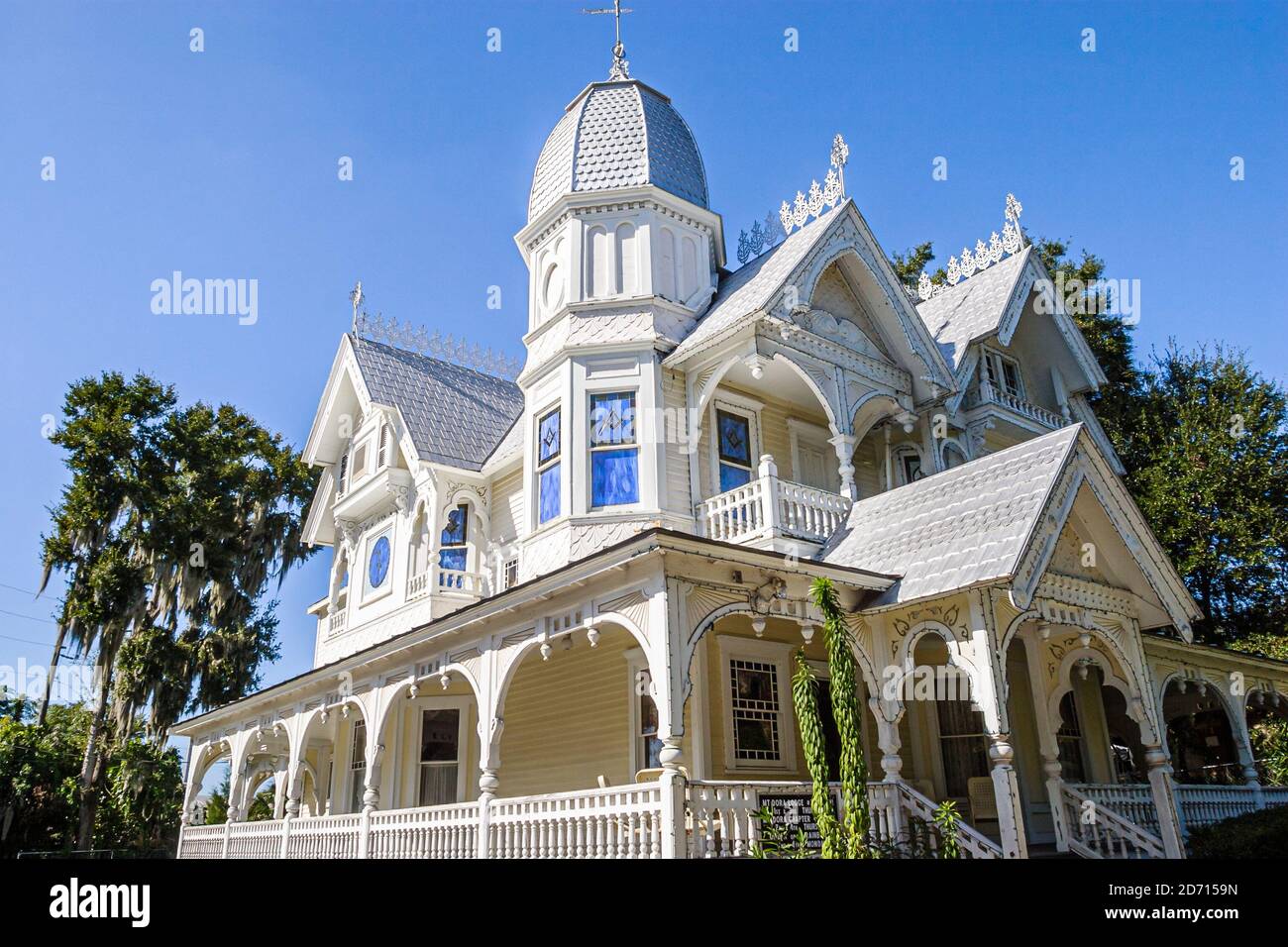 Victorian Style Street High Resolution Stock Photography and Images - Alamy