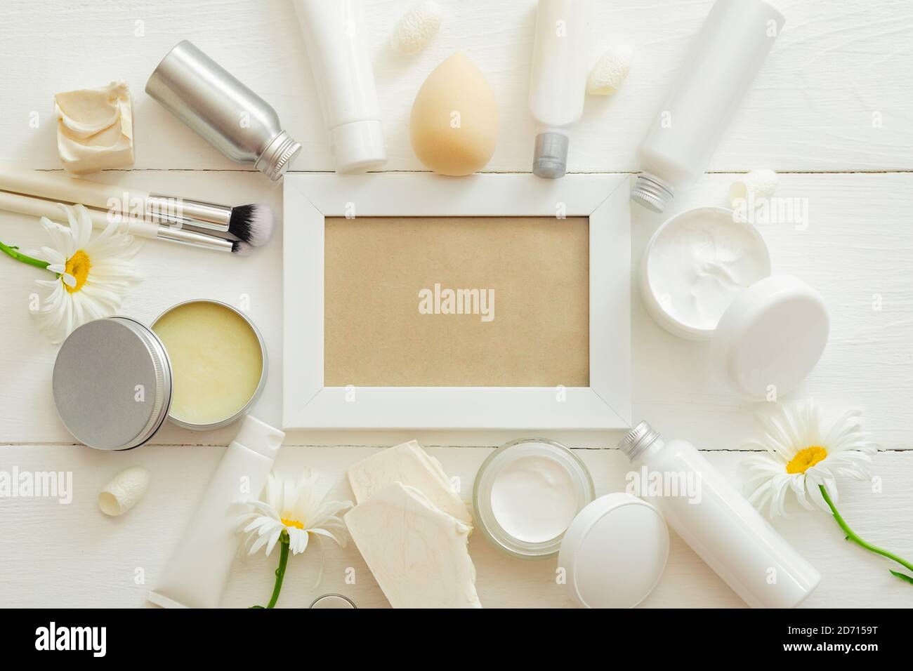 Skin on frame hi-res stock photography and images - Alamy