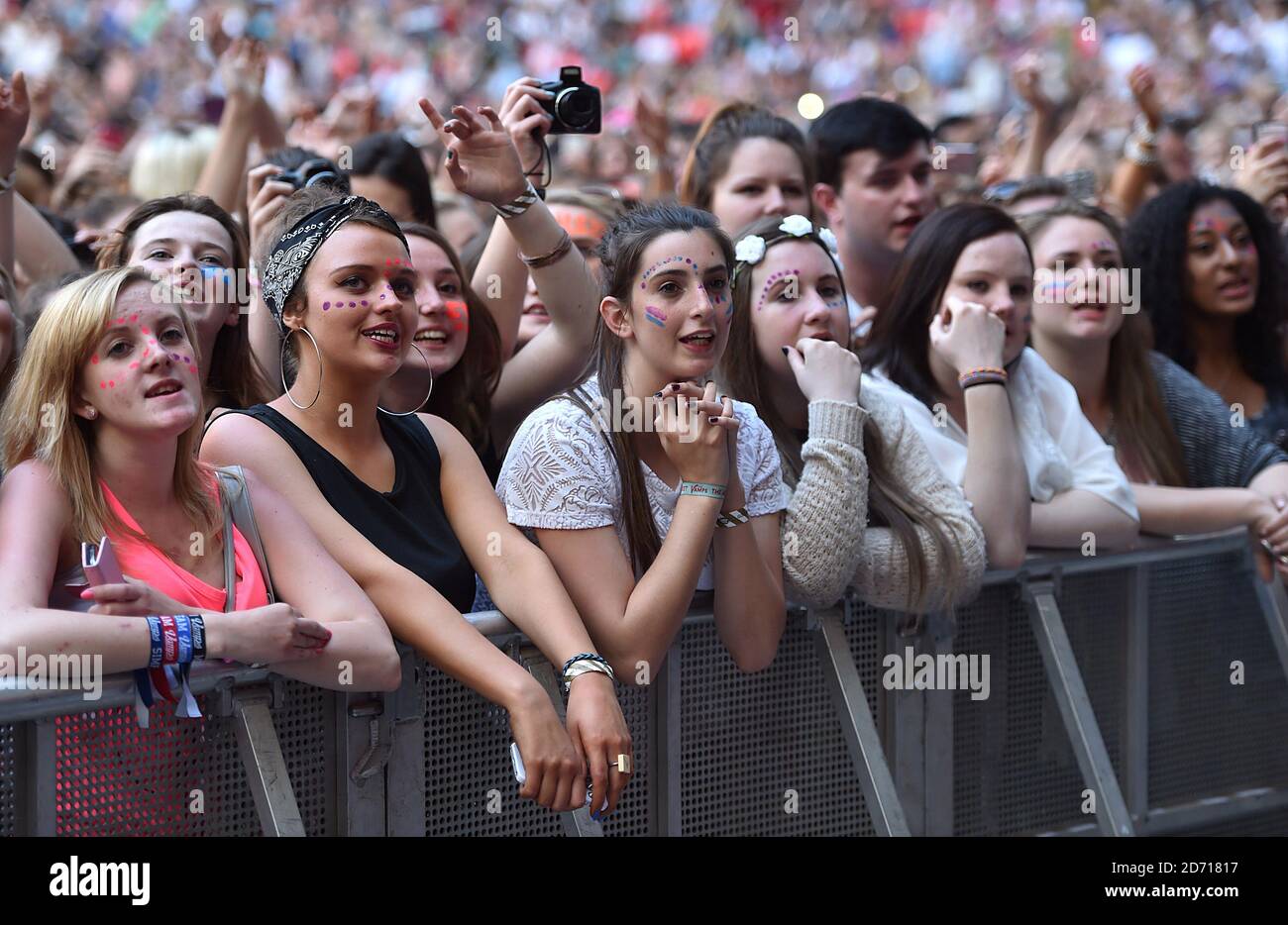 Ed Sheeran Wembley Stadium Ed Sheeran Live At The Summertime Ball 2012