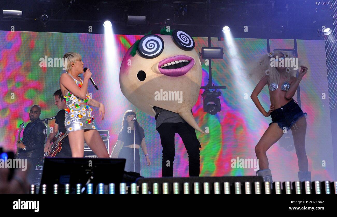 Miley Cyrus performs during Capital FM's Summertime Ball at Wembley ...