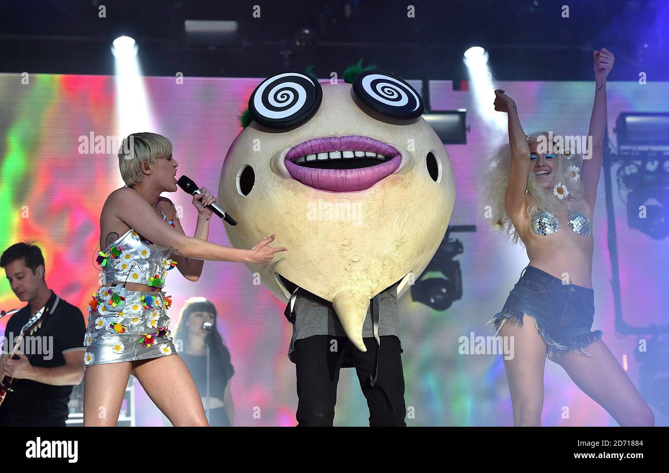 Miley Cyrus performs during Capital FM's Summertime Ball at Wembley ...