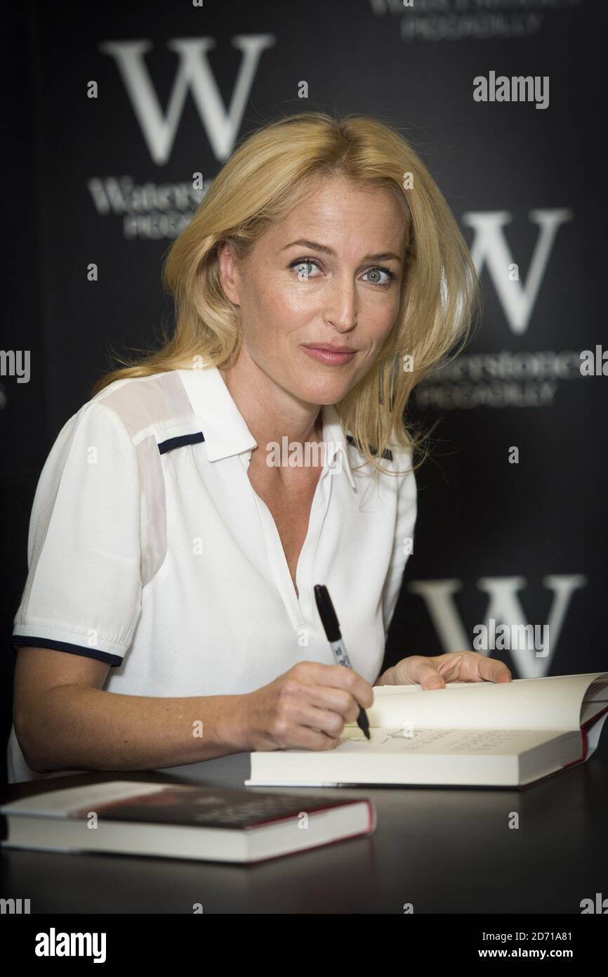Gillian Anderson signs copies of her new book, A Vision of Fire, at ...