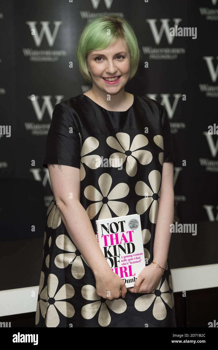 Lena dunham book signing hi-res stock photography and images - Alamy