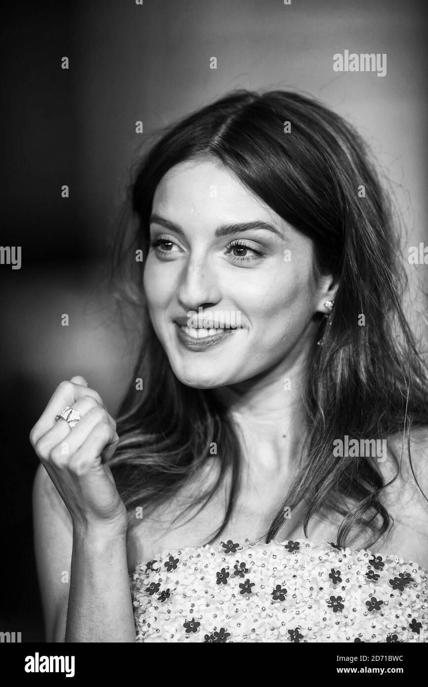 Maria Valverde attending the world premiere of Exodus Gods and Kings ...