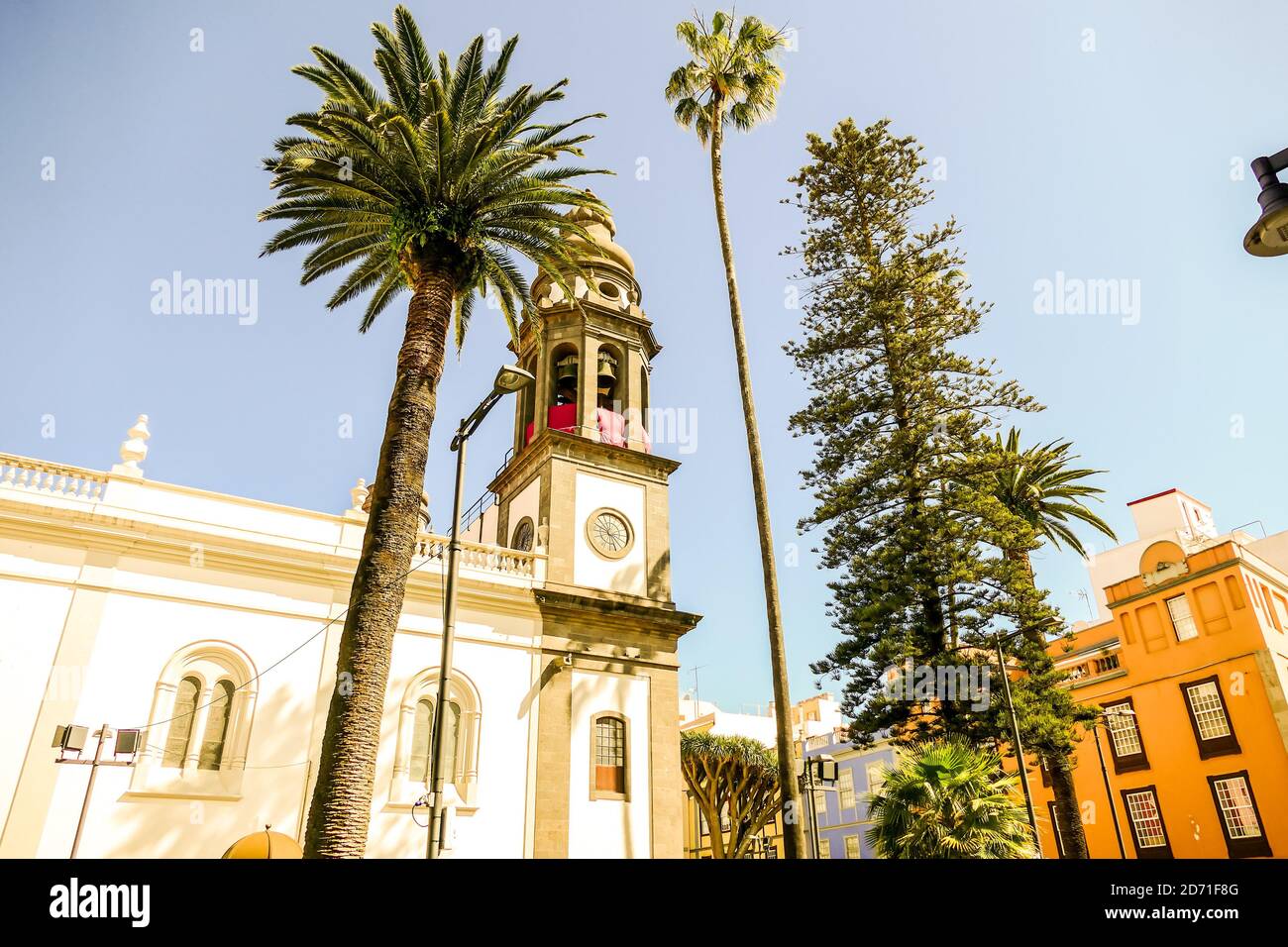 Photo Picture Image of old colonial buidings in la laguna tenerife ...