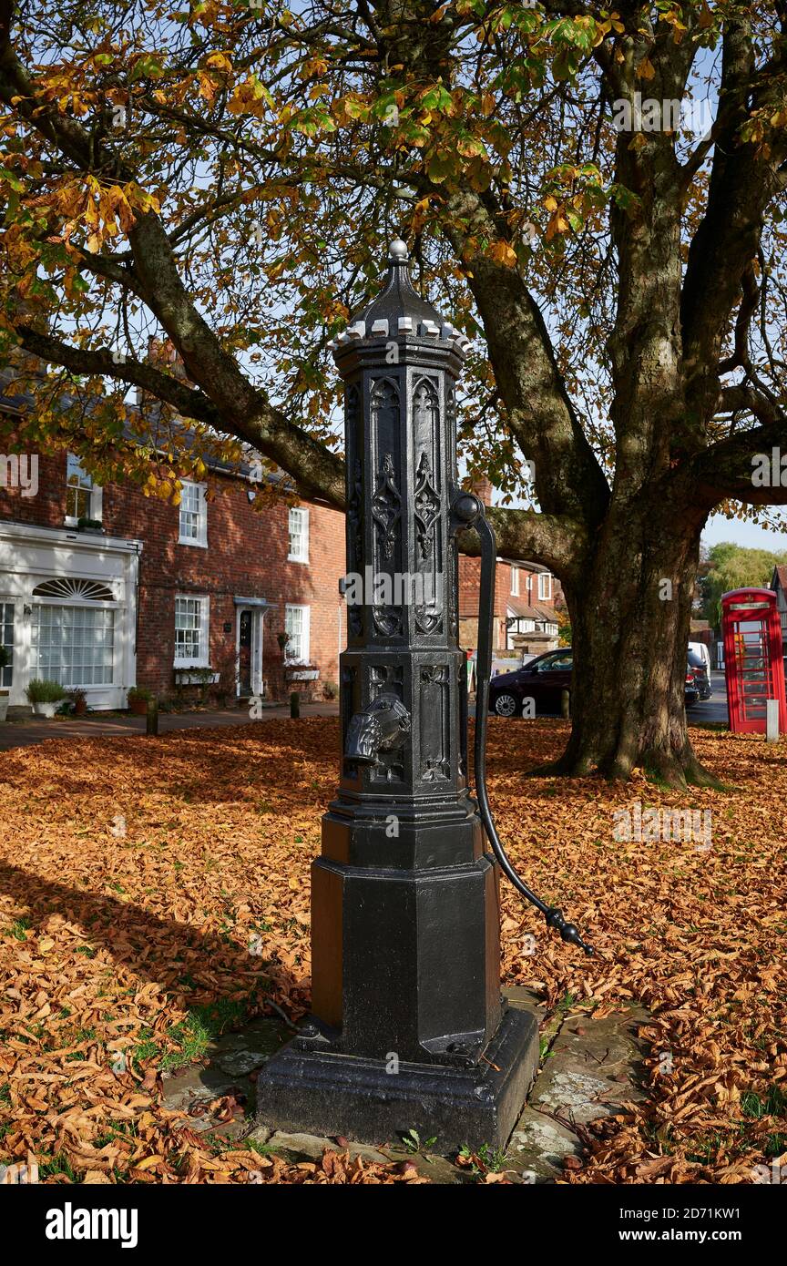 Kentish autumn colour hi-res stock photography and images - Alamy