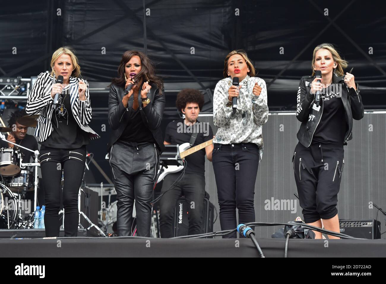 Nicole appleton 90s hi-res stock photography and images - Alamy