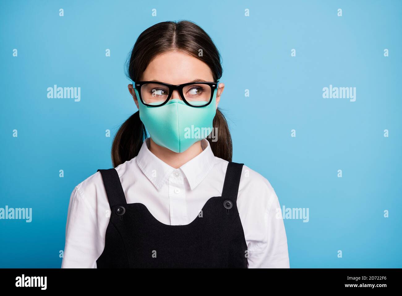 Close-up portrait of her she nice attractive curious girl wearing ...