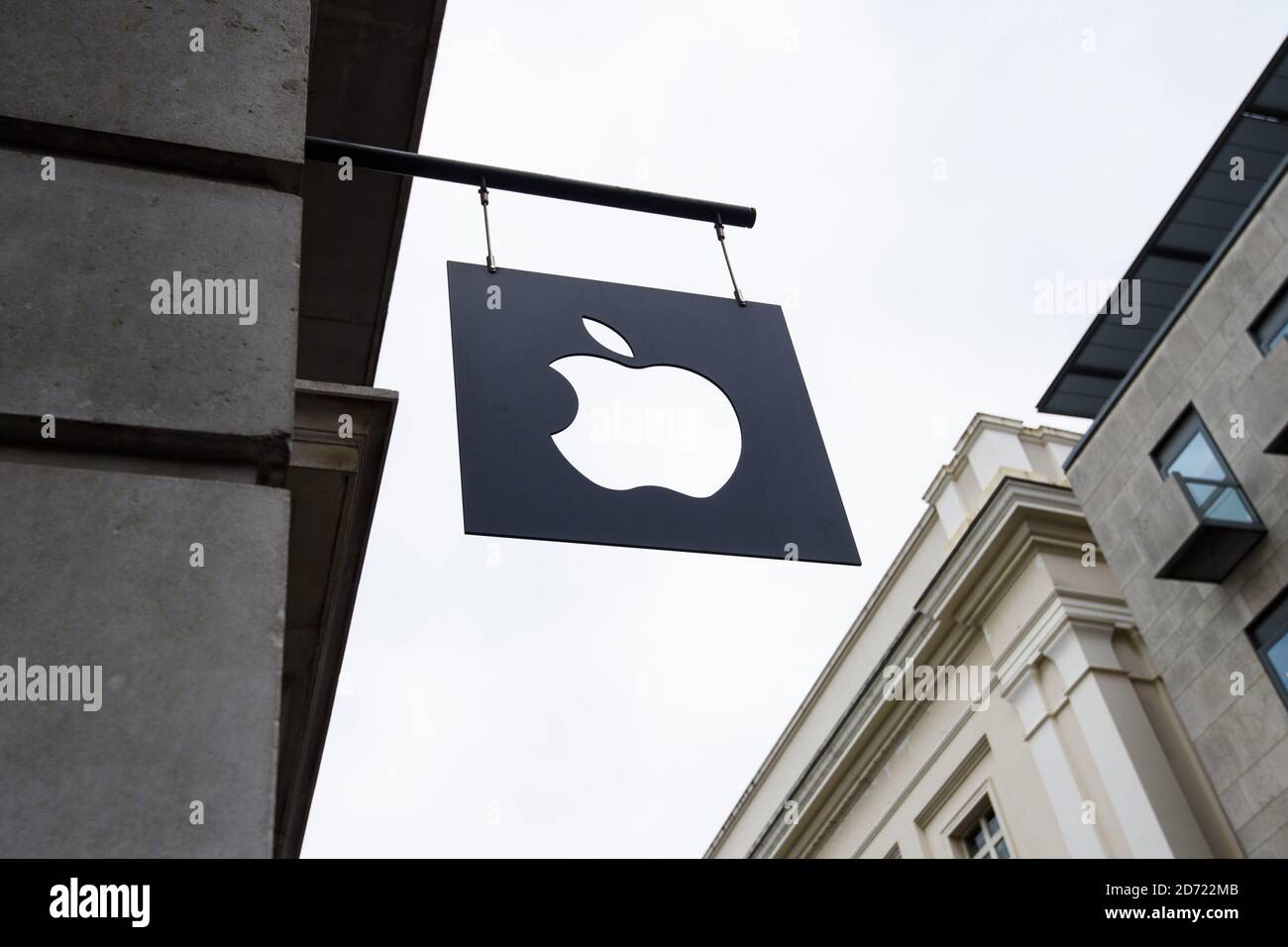 Multinational corporation ireland hi-res stock photography and images ...