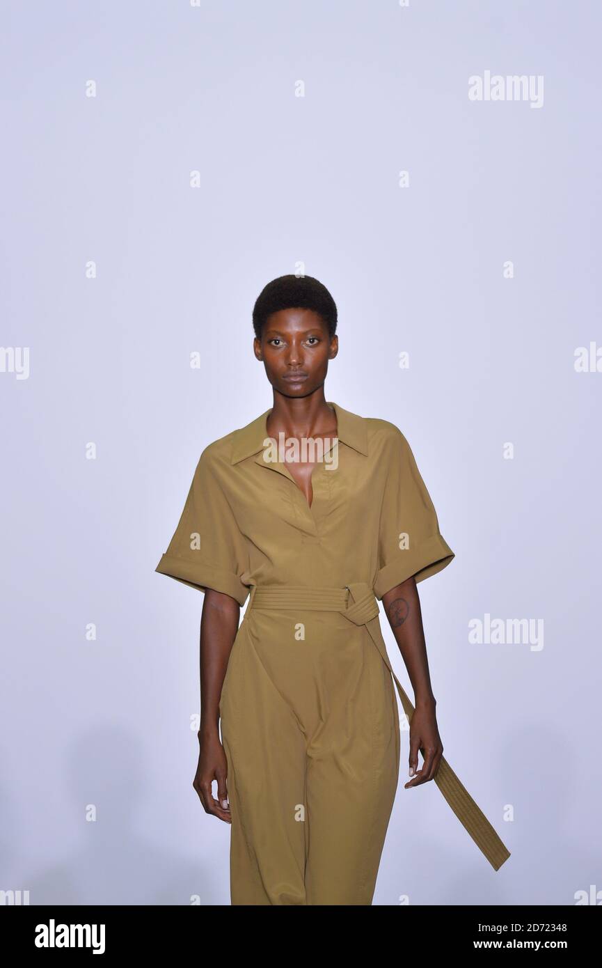 Catwalk car hi-res stock photography and images - Alamy