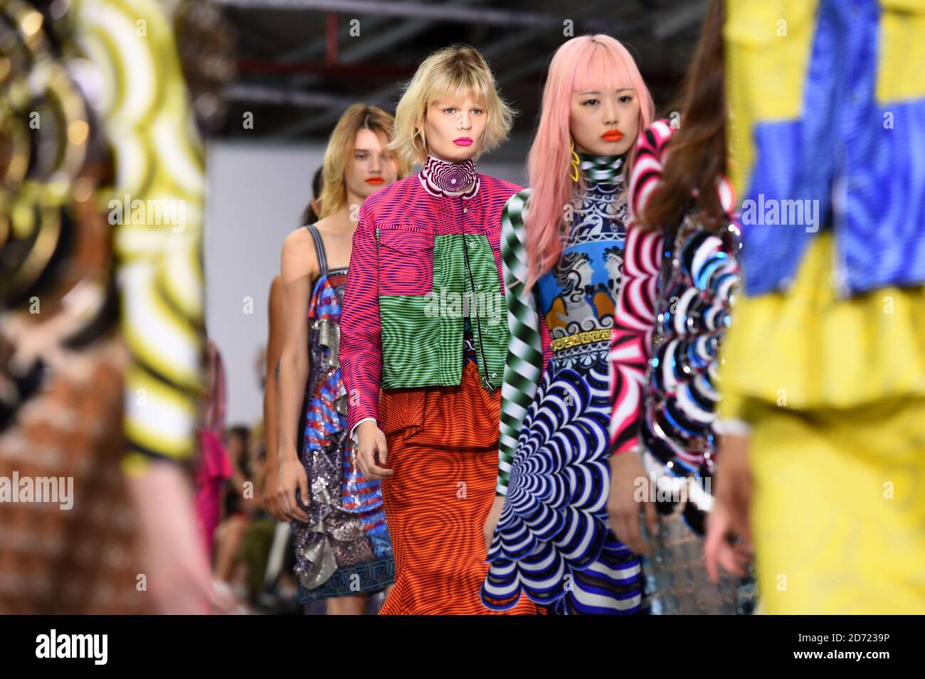Greek fashion week models hi-res stock photography and images - Alamy