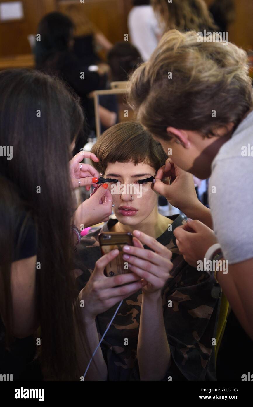 Fashion show backstage model female hi-res stock photography and images ...