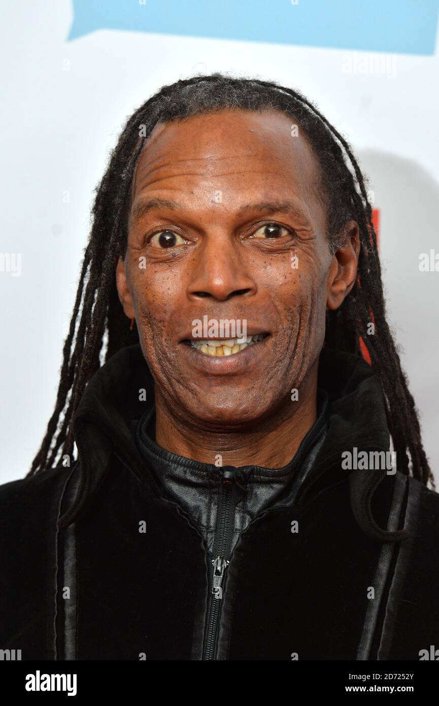 Music pop celebrity head shot hi-res stock photography and images - Alamy