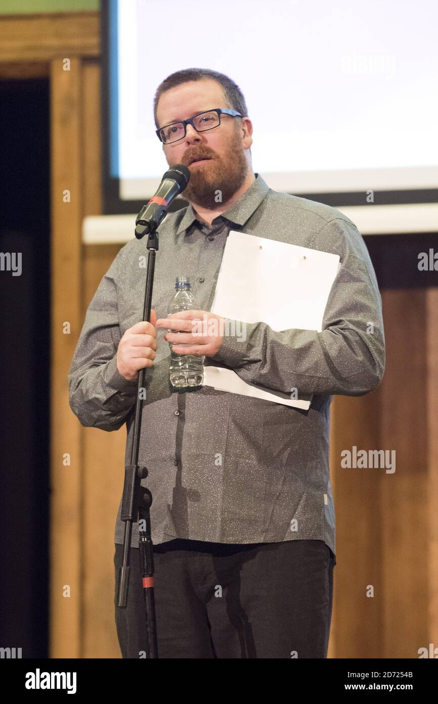Frankie boyle performing hi-res stock photography and images - Alamy