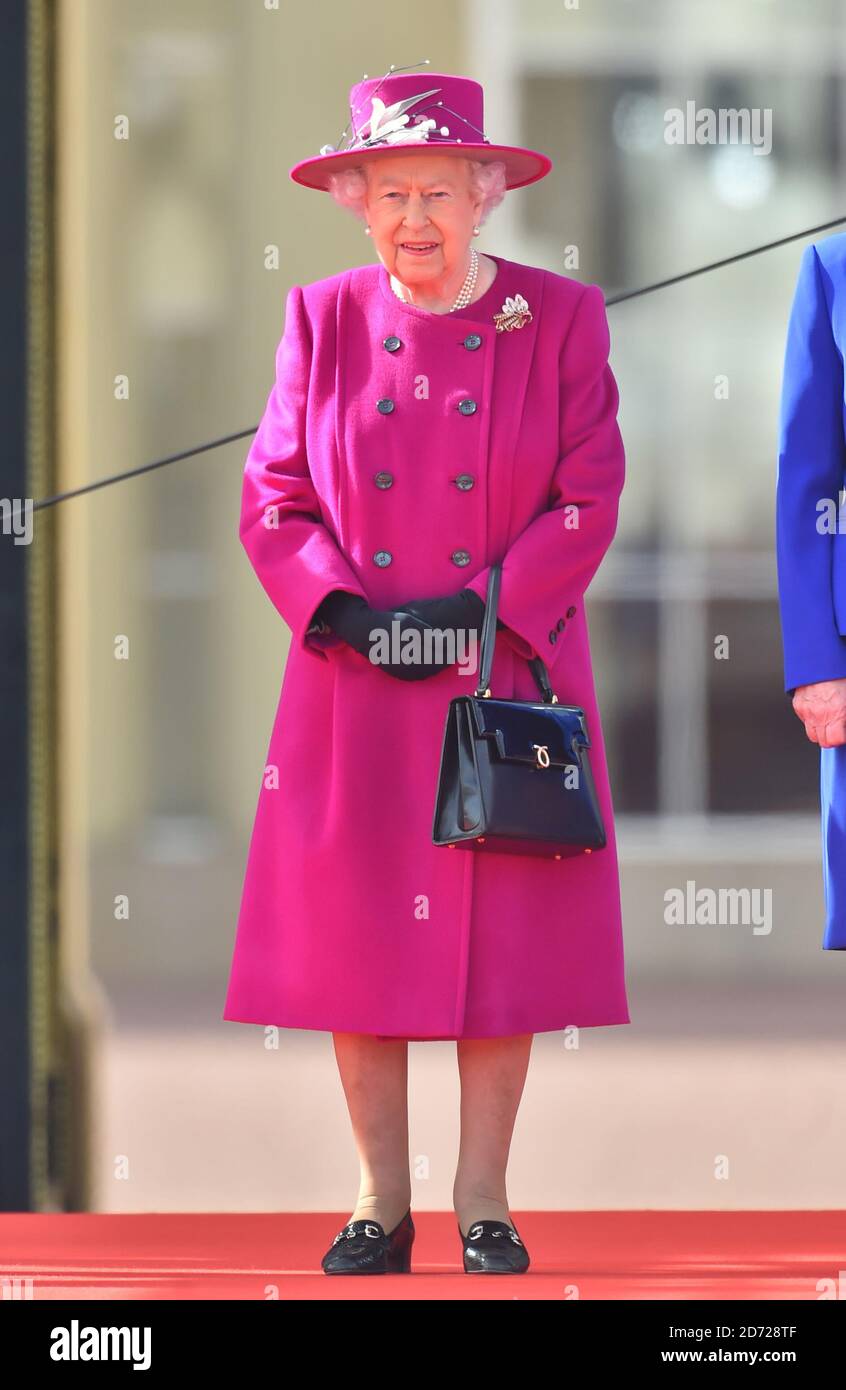 Queen elizabeth commonwealth games hi-res stock photography and images ...