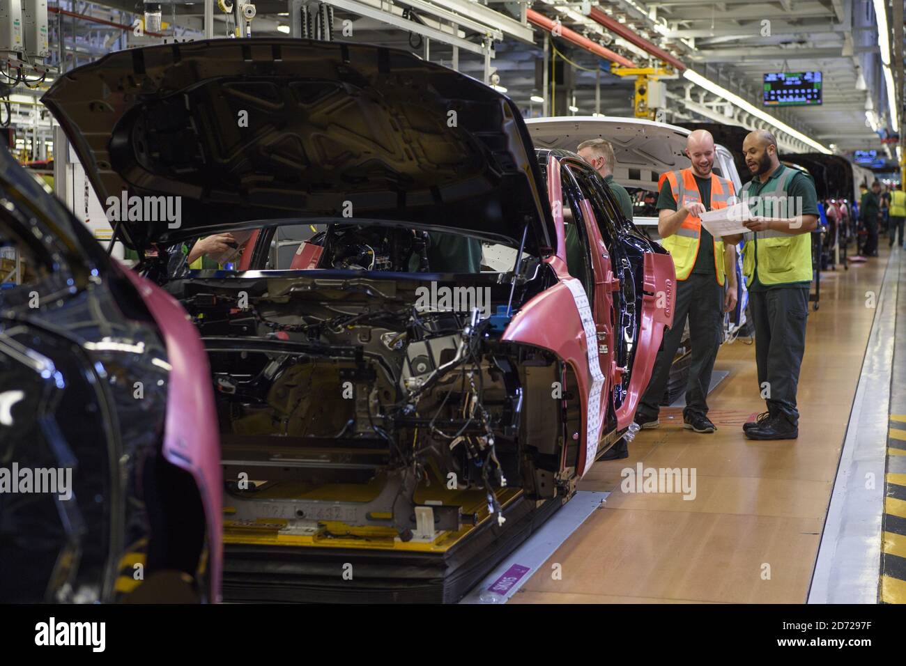 Cars on the Final Assembly line, part of Jaguar Land Rover's Advanced ...