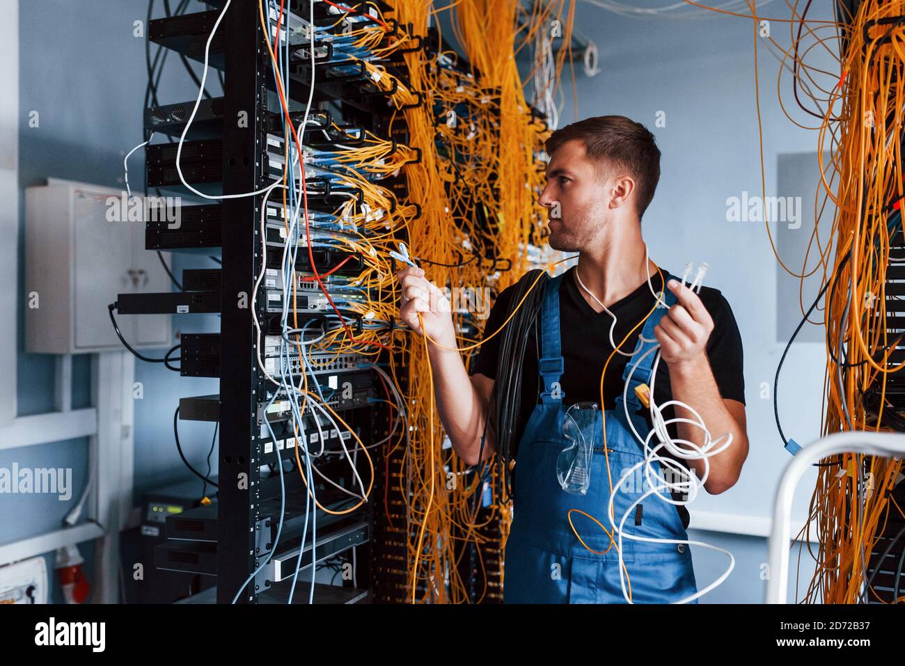 Technician confusion connection data hi-res stock photography and ...