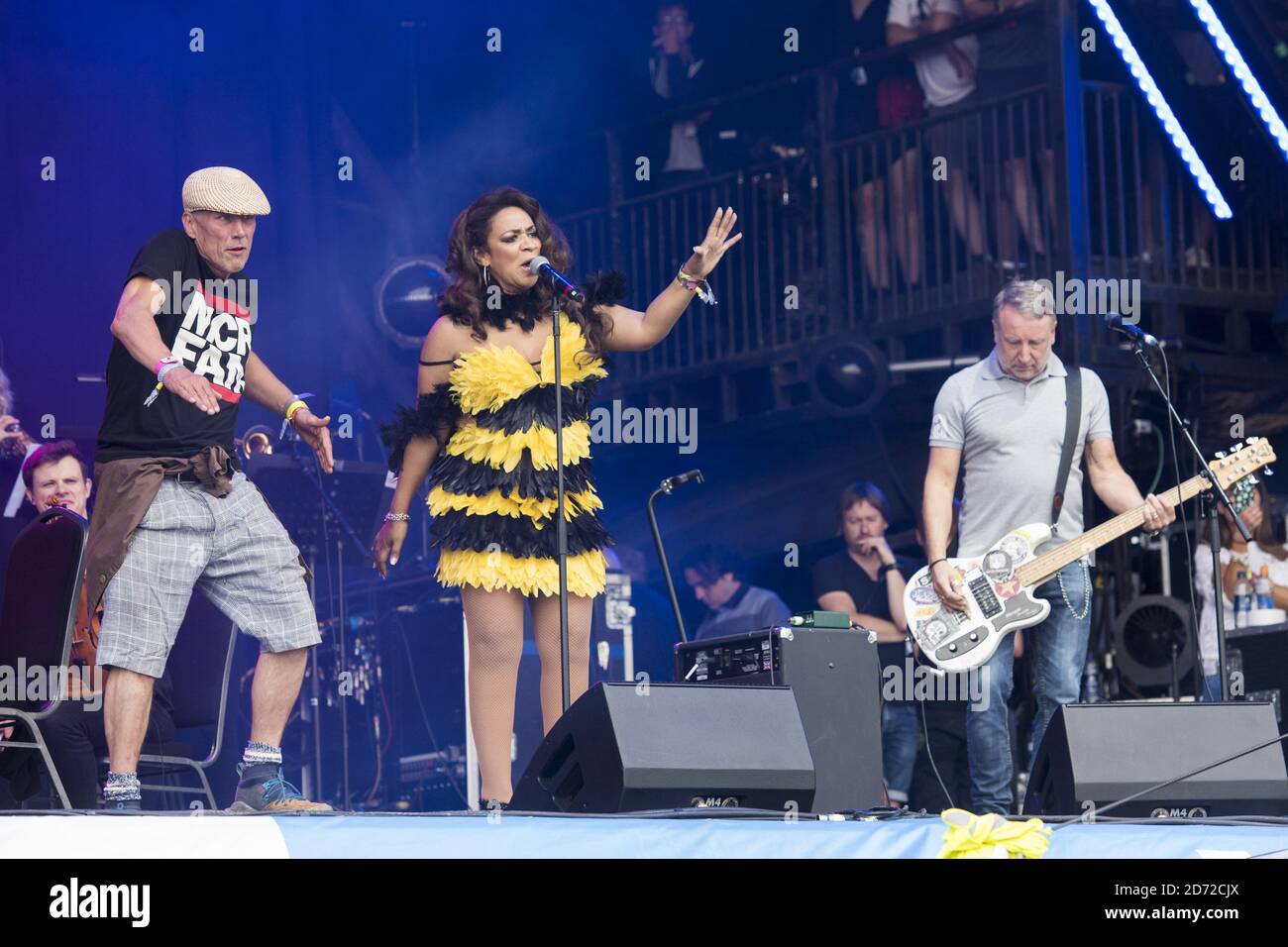 L glastonbury hi-res stock photography and images - Alamy