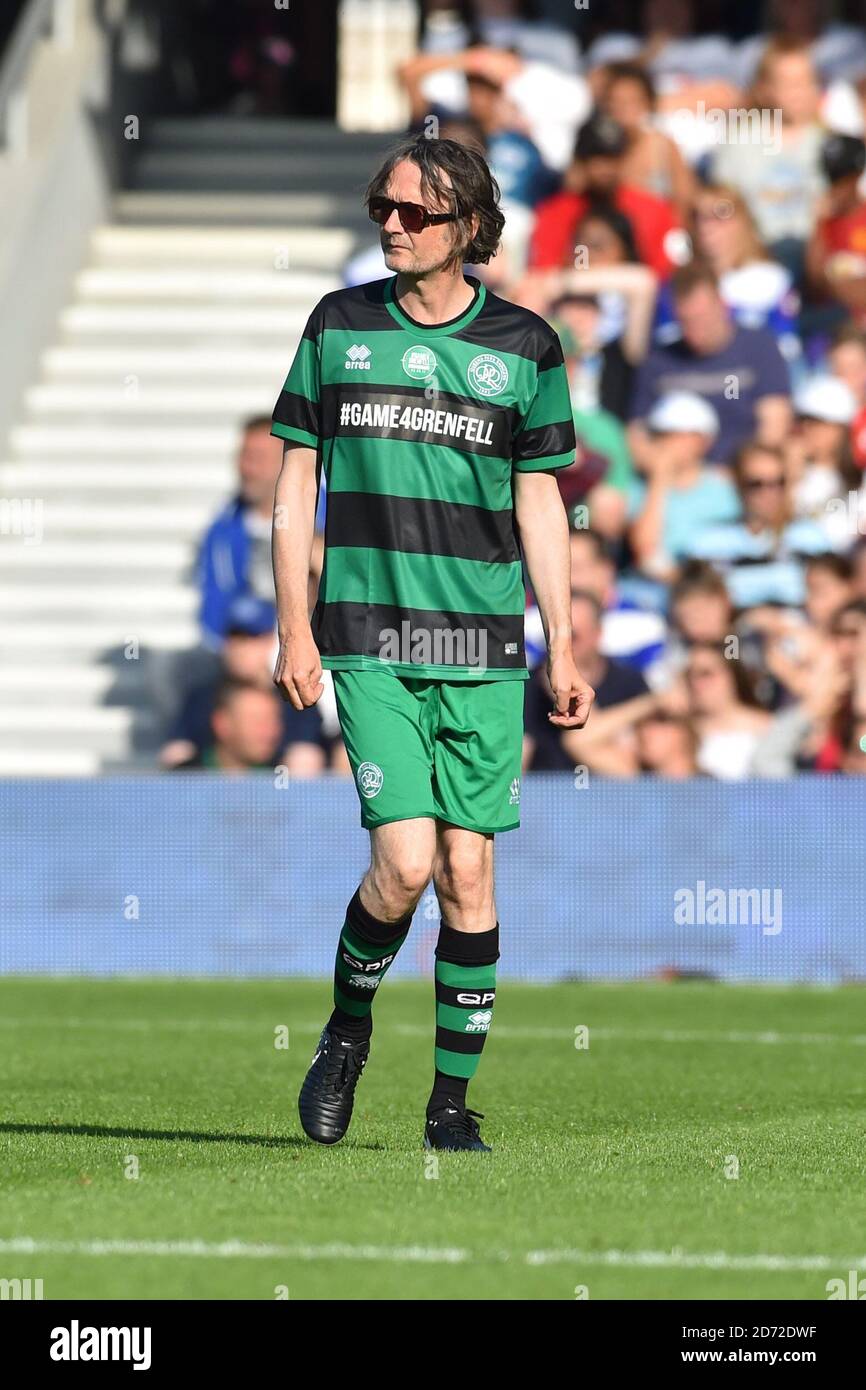 Showbiz match hi-res stock photography and images - Alamy