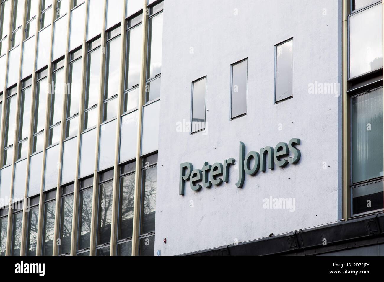 Peter jones exterior in sloane square hi-res stock photography and ...