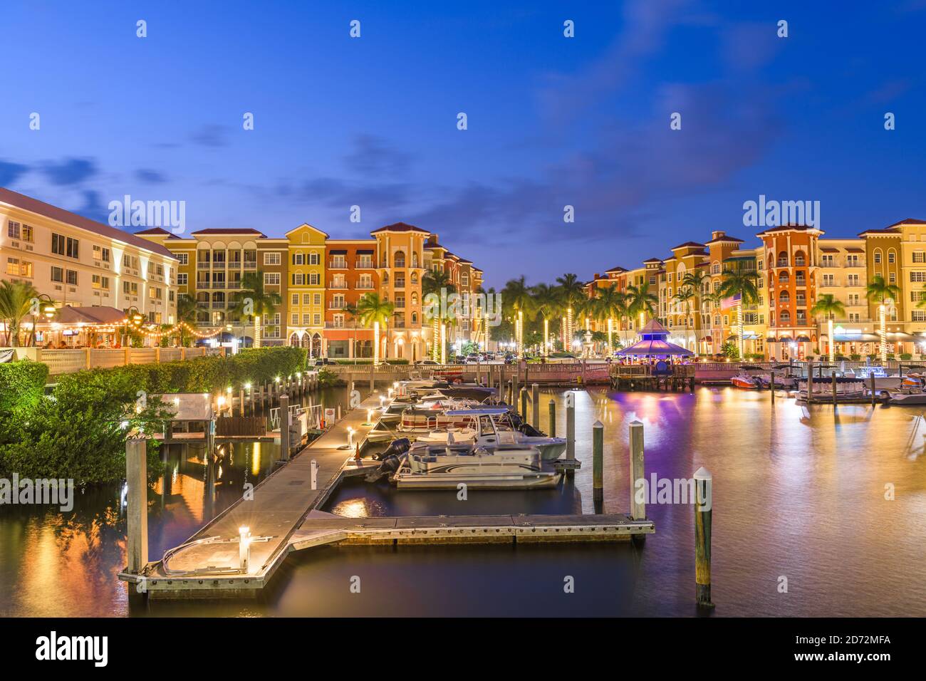 Waterfront cityscape dusk hi-res stock photography and images - Alamy