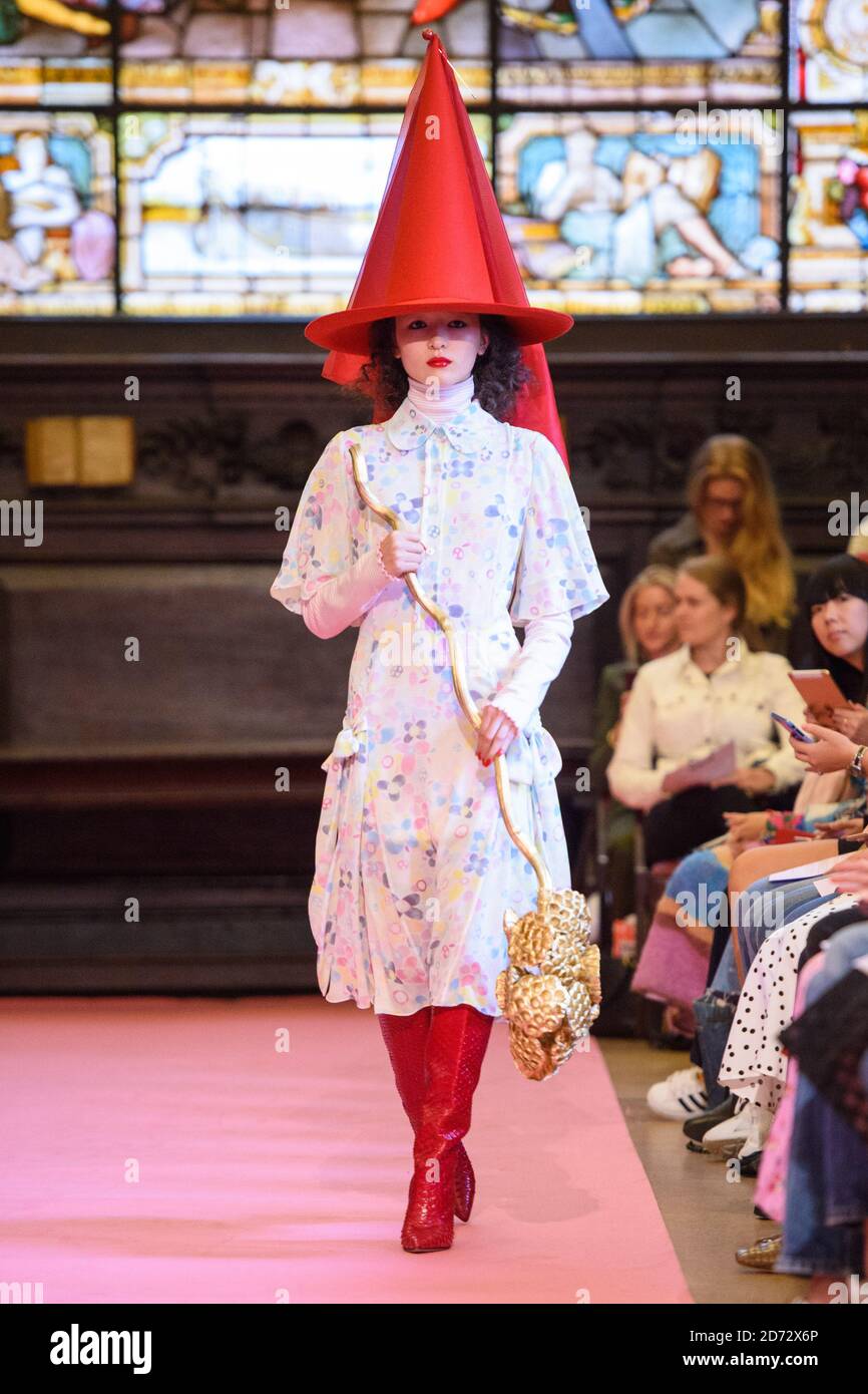 Medieval clothing catwalk hi-res stock photography and images - Alamy