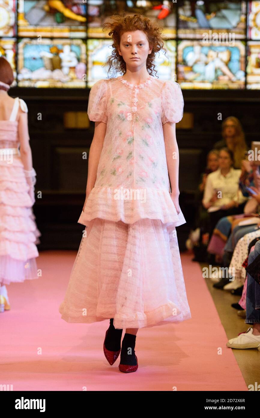 Medieval clothing catwalk hi-res stock photography and images - Alamy