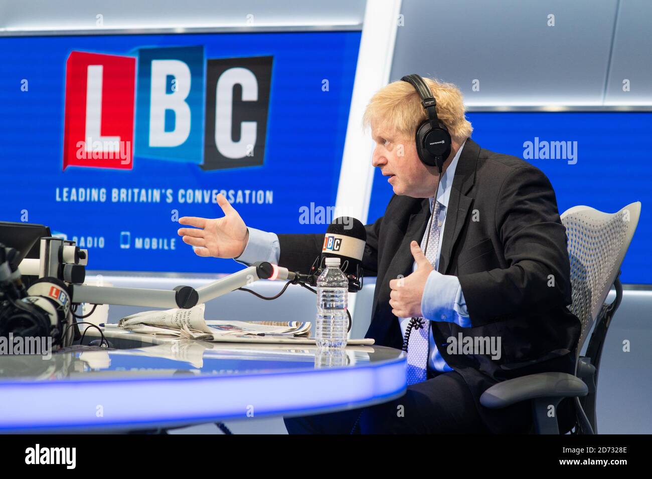 Nick ferrari studio hi-res stock photography and images - Alamy
