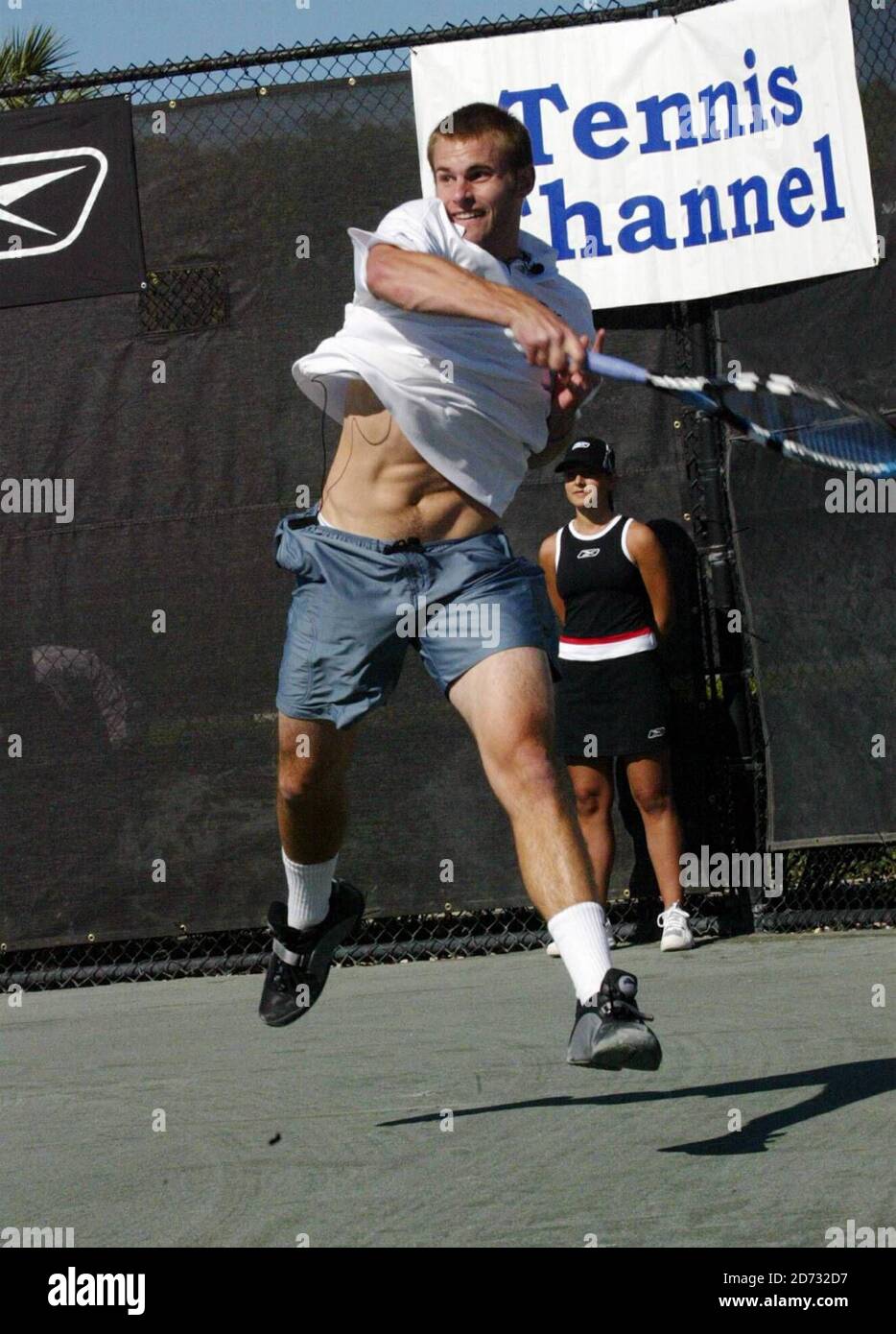 The Andy Roddick Foundation charity match hosts the Pro-celebrity ...