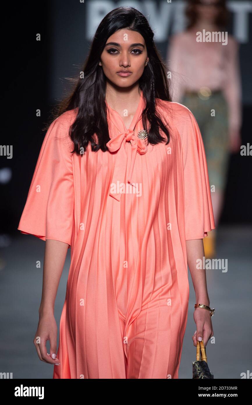 Neelam gill on catwalk hi-res stock photography and images - Alamy