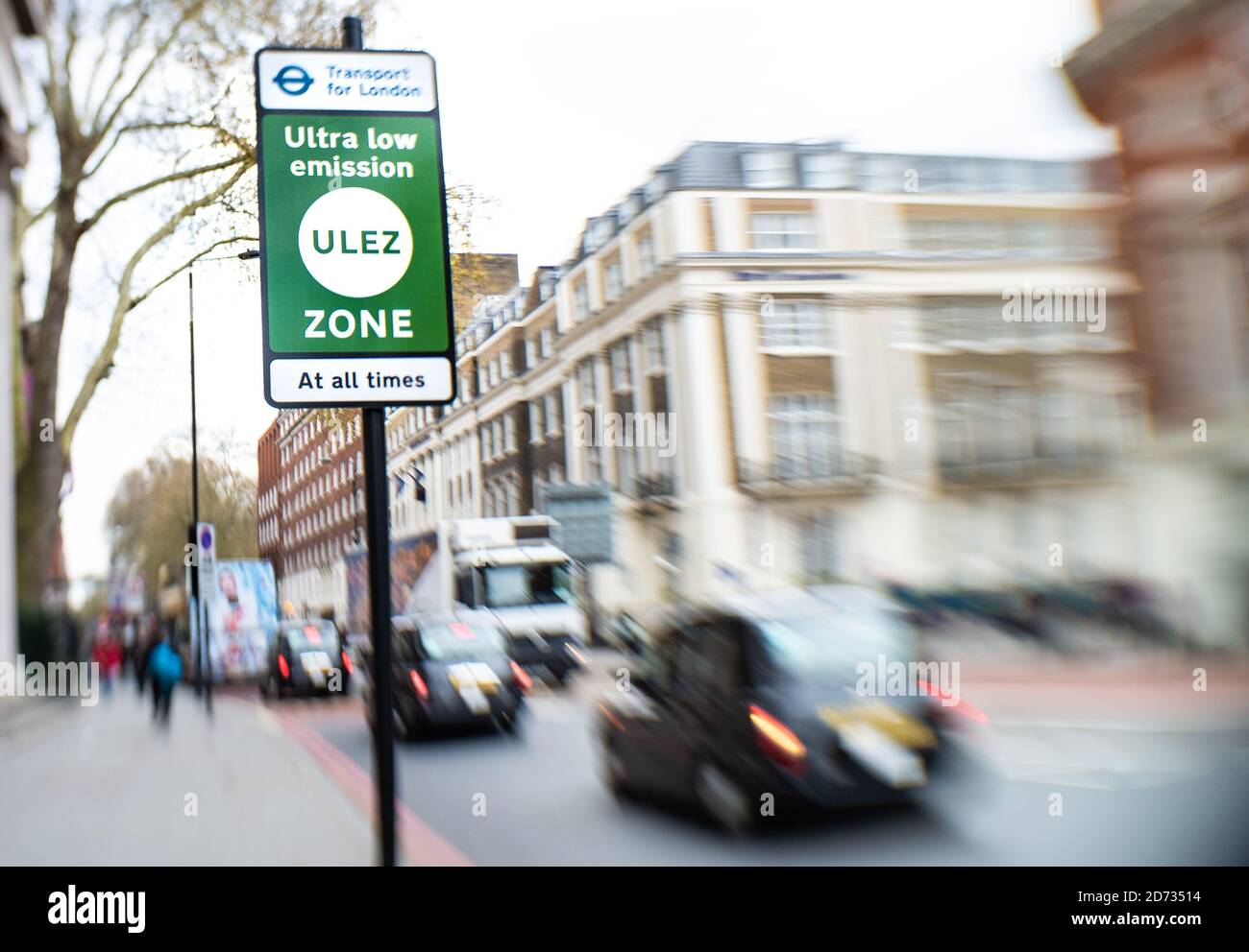 Congestion charge road signs in hi-res stock photography and images - Alamy