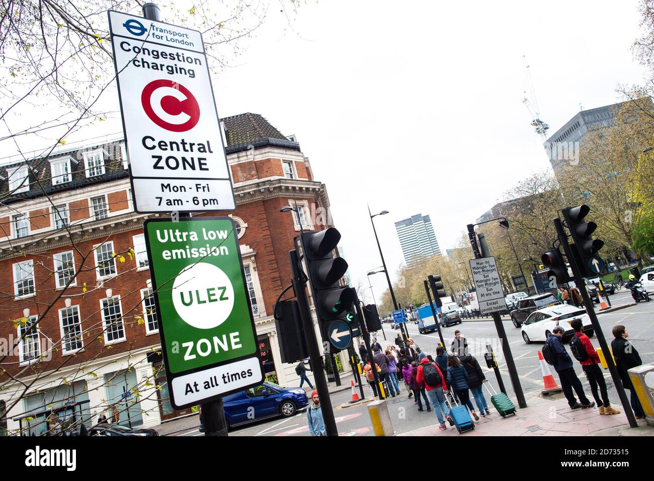 Congestion charge road signs in hi-res stock photography and images - Alamy