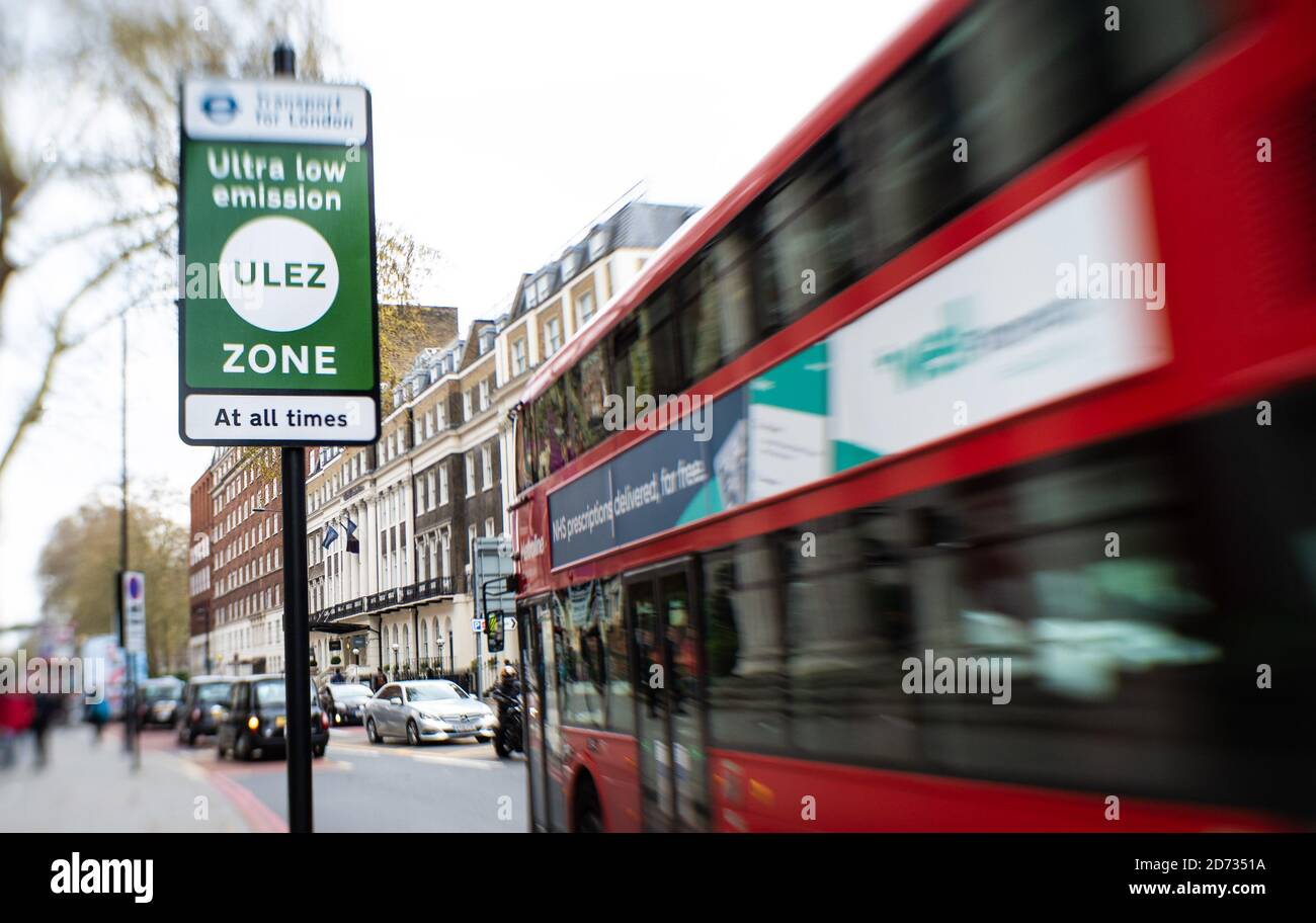 Congestion charge road signs in hi-res stock photography and images - Alamy