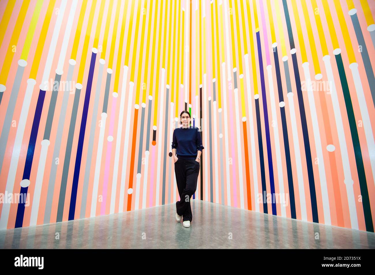 Sarah morris art hi-res stock photography and images - Alamy
