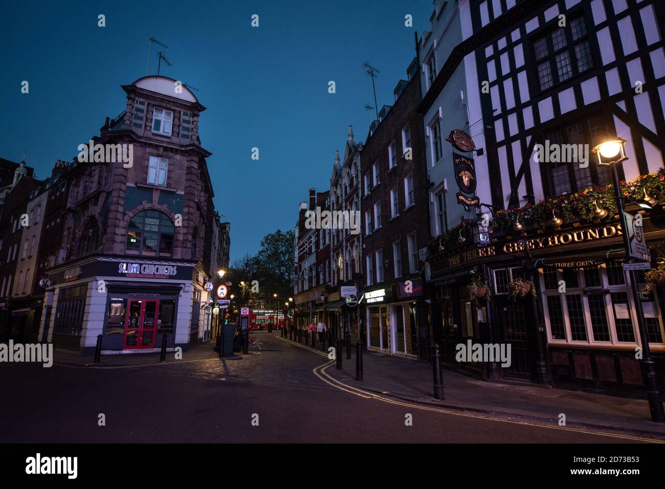 Empty restaurant date night hi-res stock photography and images - Alamy