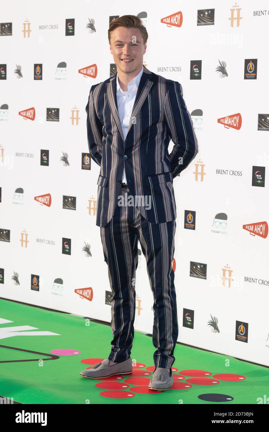 London cinema screen outdoors hi-res stock photography and images - Alamy