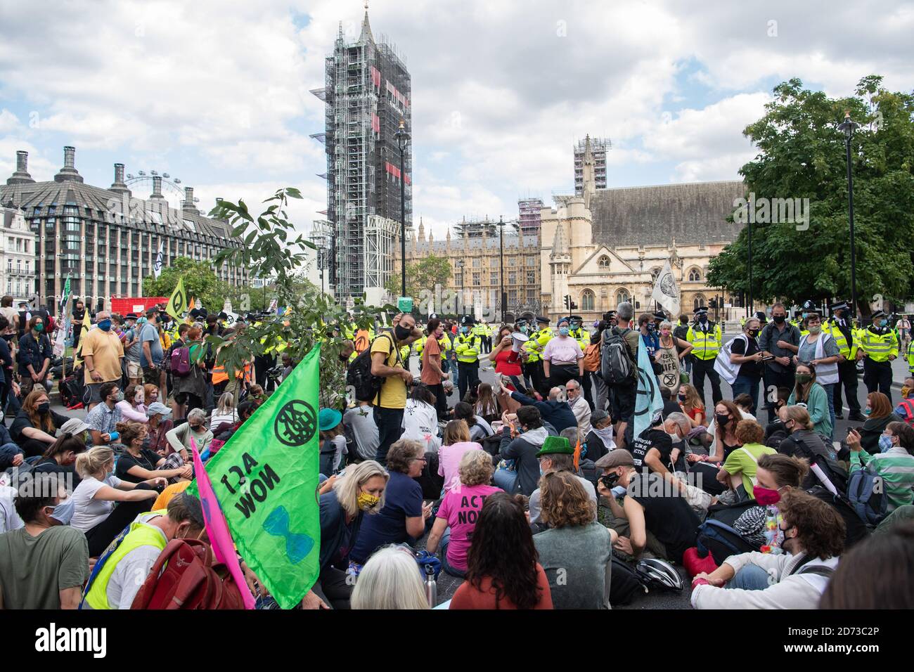 Protesters block roads hi-res stock photography and images - Alamy