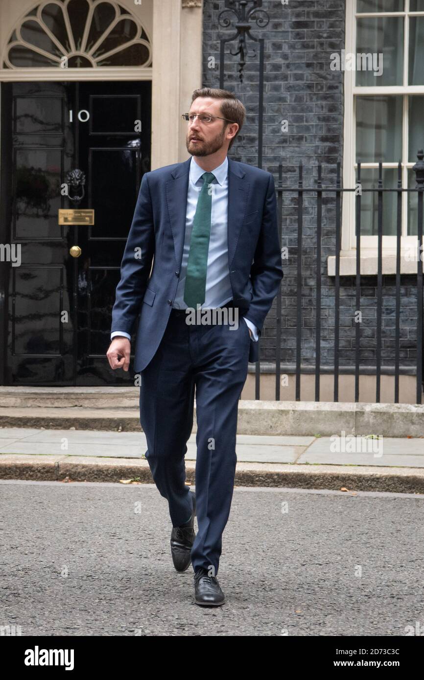Cabinet secretary simon case in downing street hi-res stock photography ...