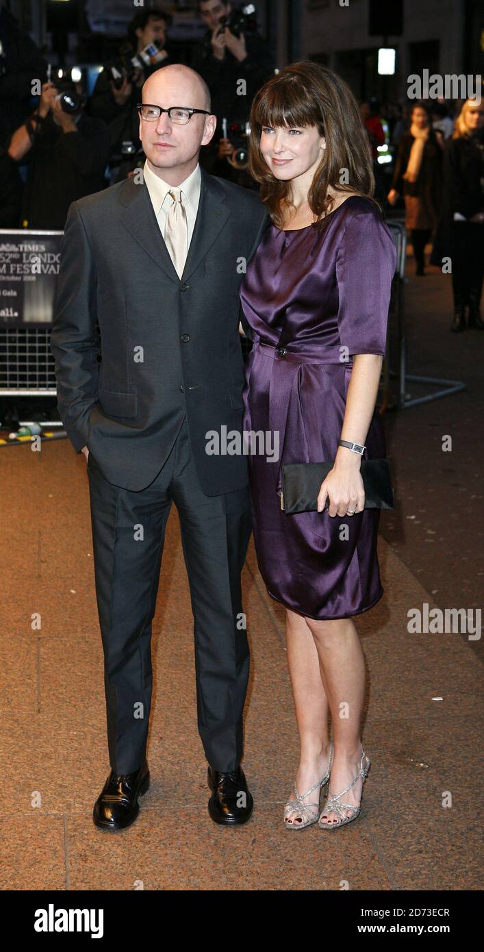 Steven Soderbergh and wife Jules Anser arrive at the premiere of Che ...