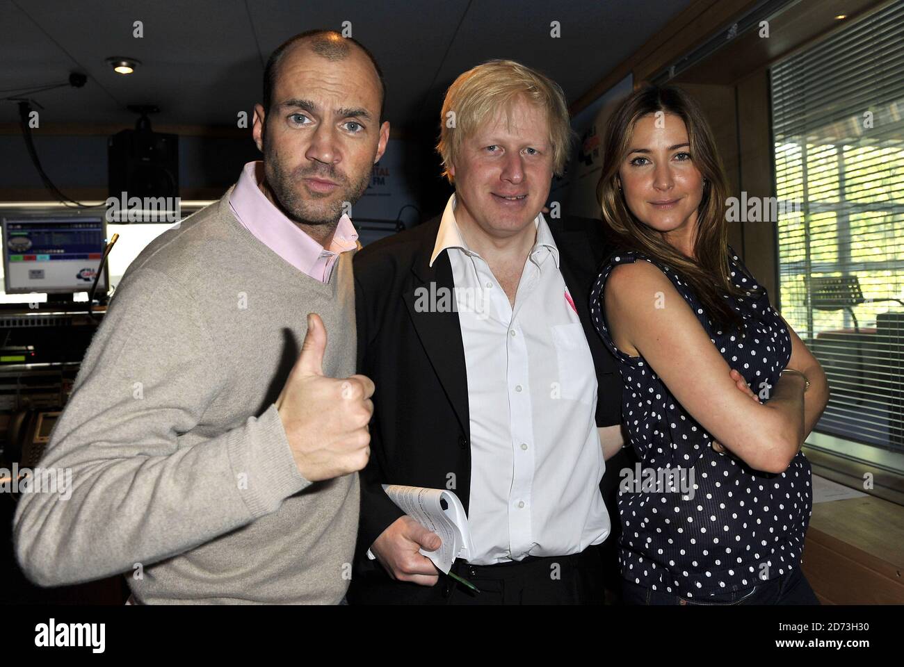 Boris Johnson with Capital Radio DJs Johnny Vaughan and Lisa Snowdon ...