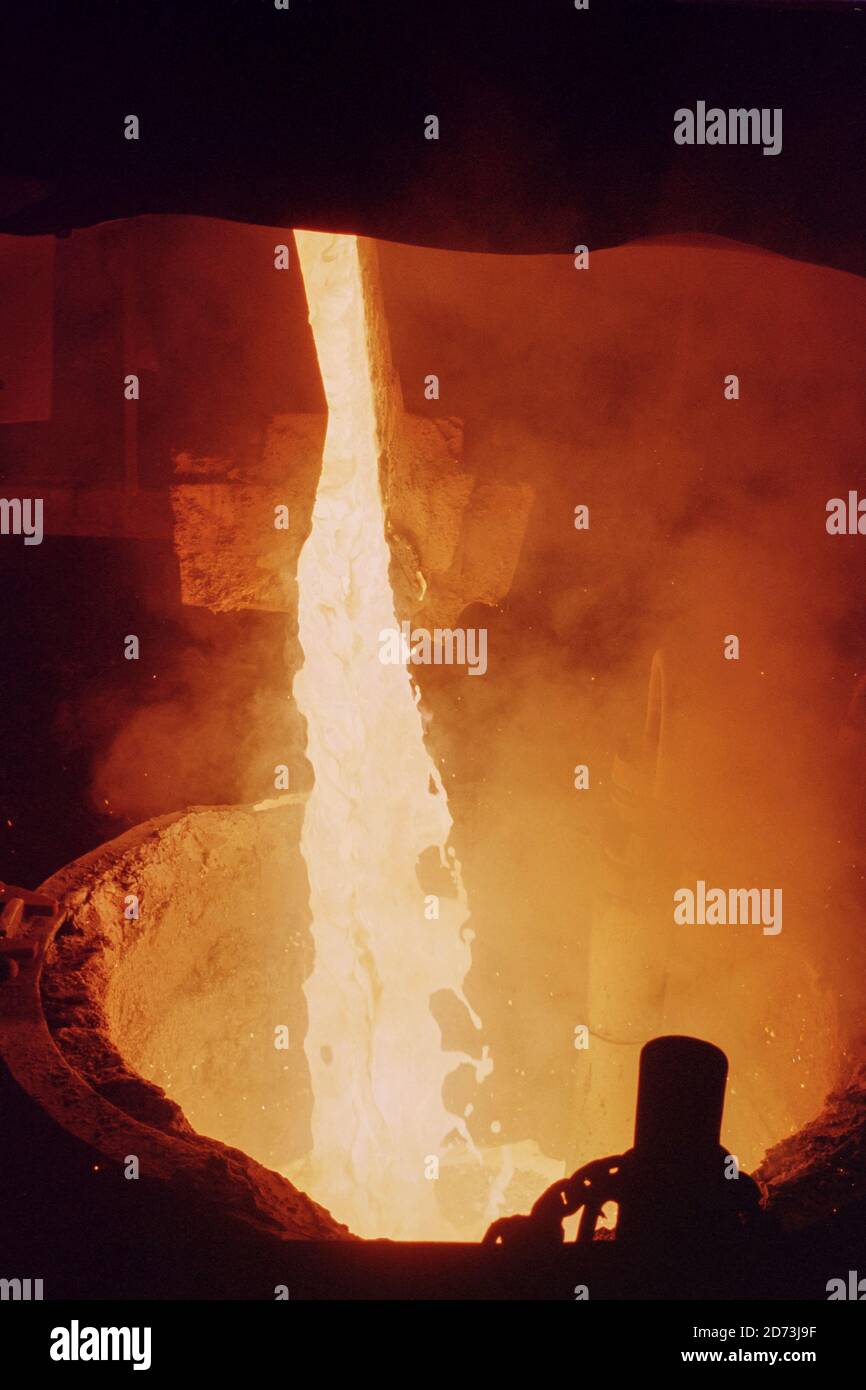 Steel foundry hi-res stock photography and images - Alamy