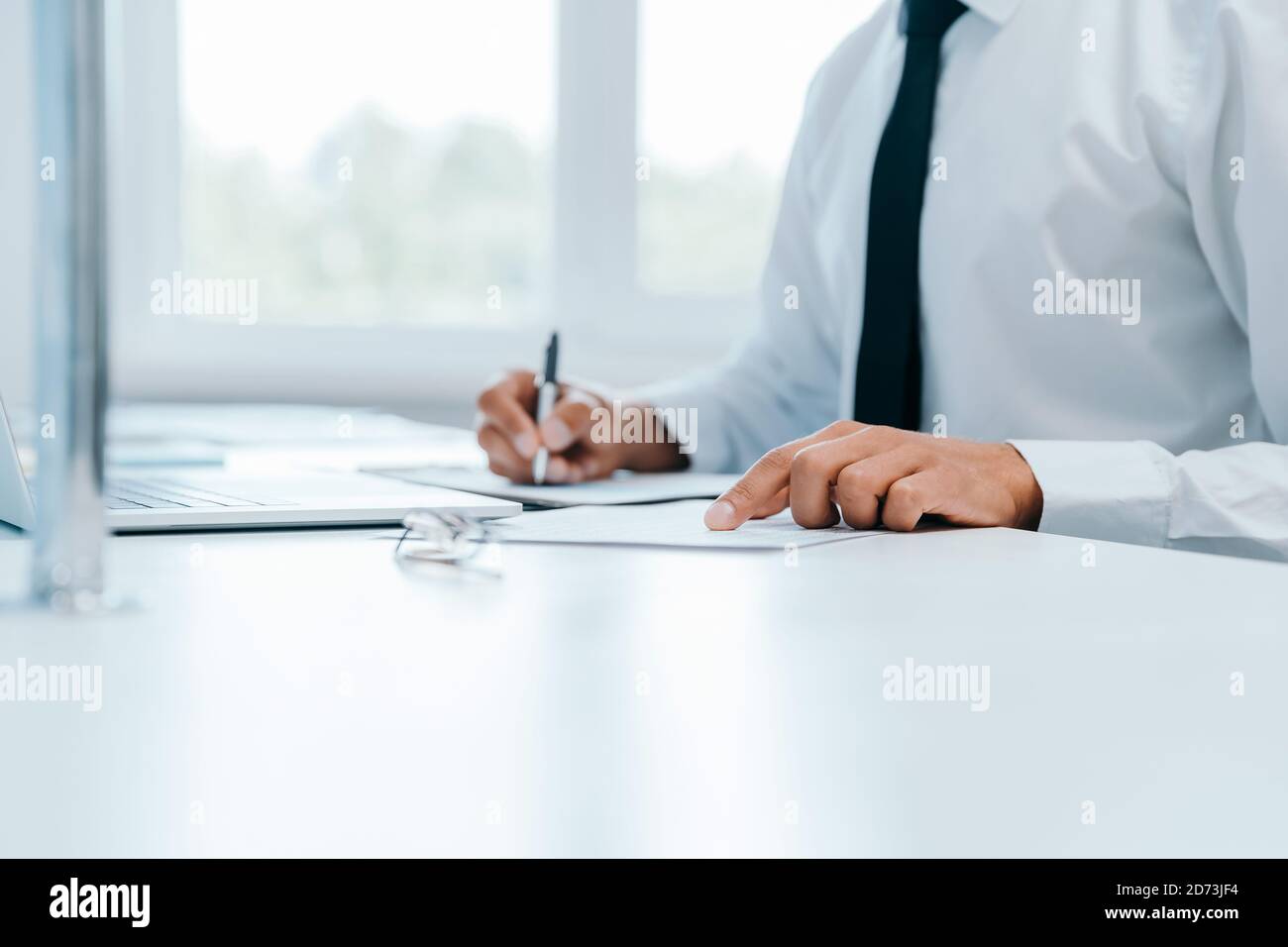 Office employee works documents hi-res stock photography and images - Alamy